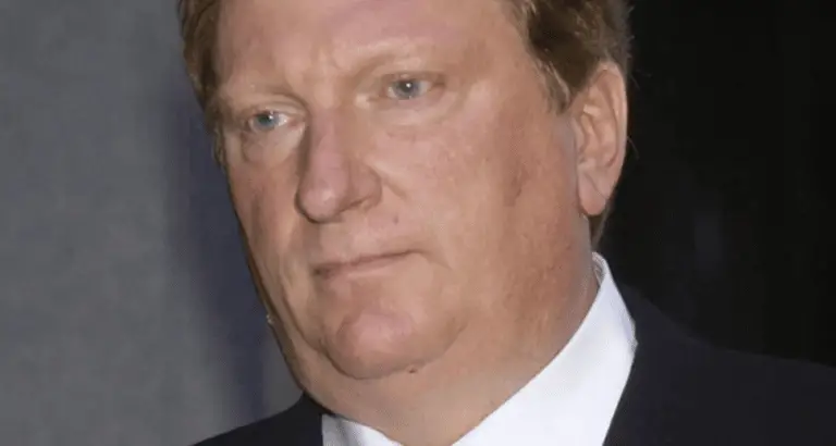 16 Famous Sexual Offenders [Shocking List of Accusations and Charges]