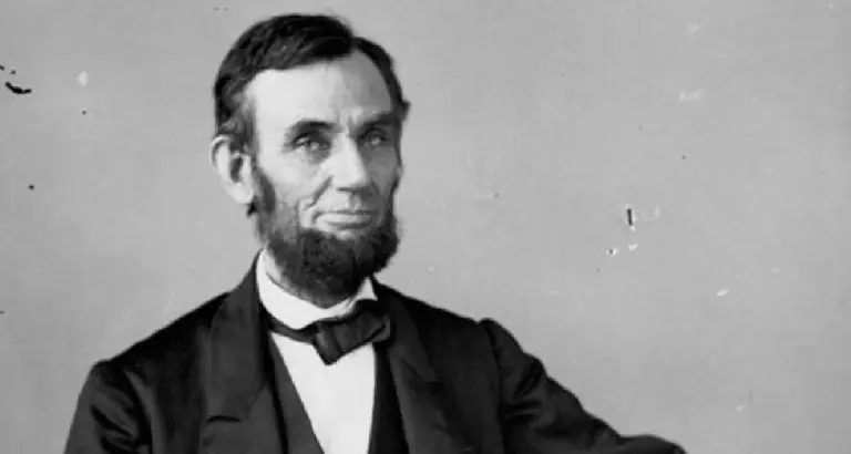 15 Famous Lawyers Who Made History Around the World