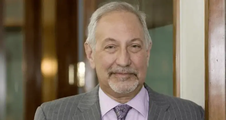 15 Famous Lawyers Who Made History Around the World